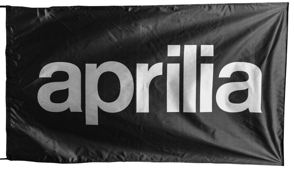 Aprilia Landscape Black Flag / Banner 5 X 3 Ft (150 x 90 cm) - Flags ...